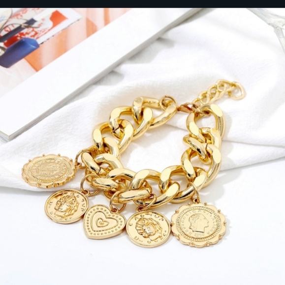 glamorous gems | Jewelry | Gorgeous Pennant Chain Bracelet | Poshmark